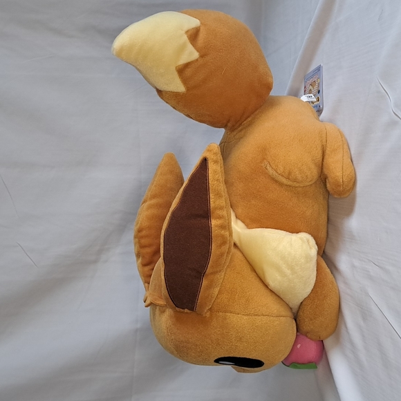 Pokemon | Toys | Pokemon Large Eevee Eating Pecha Berry Plushie From ...